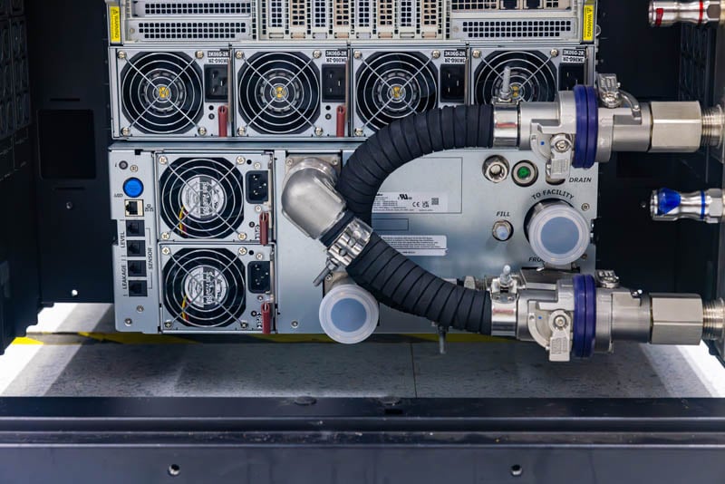 Superior Effectiveness of Liquid Cooling Solutions| Super Micro ...